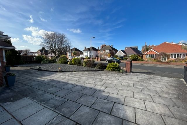 Coudray Road, Southport PR9, 2 bedroom detached bungalow to rent ...