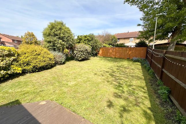 Golding Thoroughfare, Springfield, Chelmsford CM2, 3 bedroom semi ...