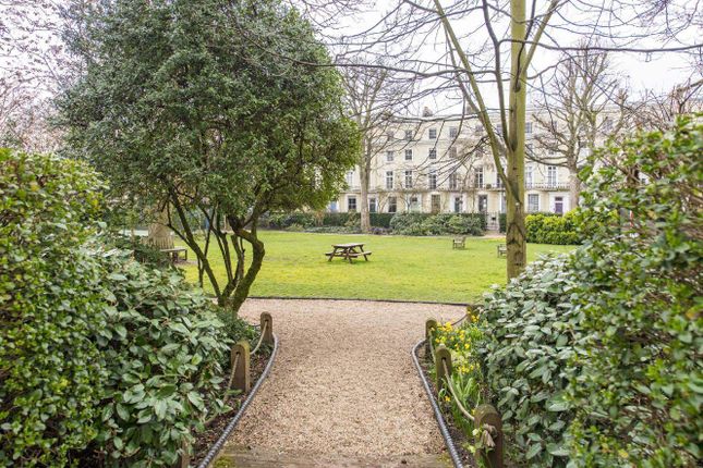 Norland Square, London W11, 1 bedroom flat for sale - 61177818 ...