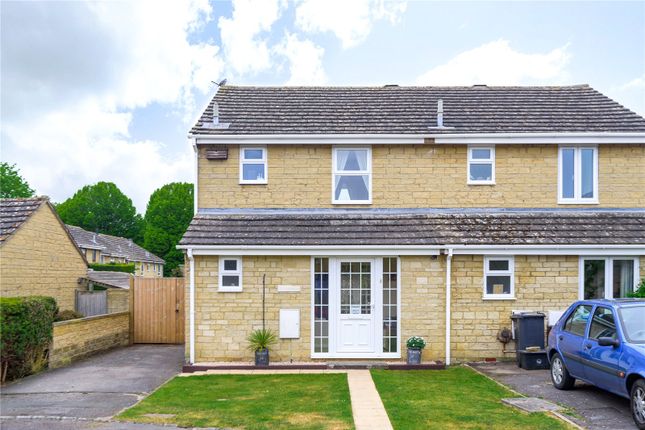 Pensclose Witney Oxfordshire Ox28 3 Bedroom Semi Detached House For
