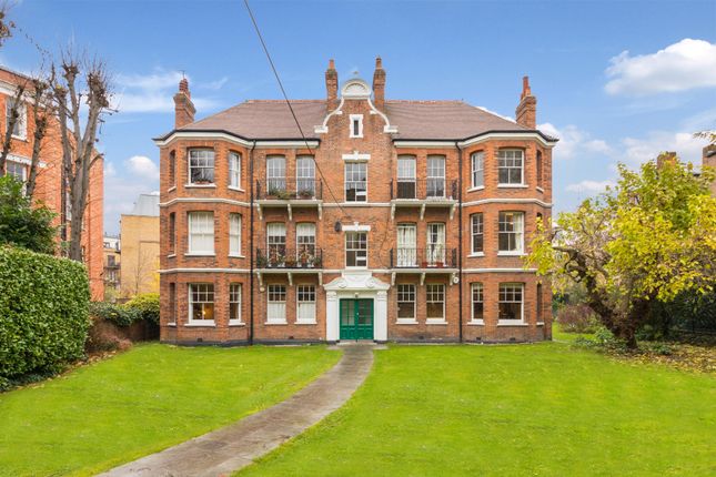 Highbury Crescent, Highbury, London N5, 2 bedroom flat for sale ...