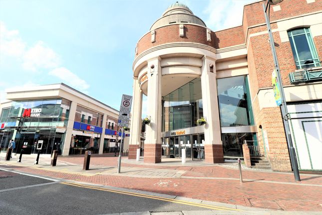 The Parade, High Street, Watford WD17, studio to rent - 66747682 ...