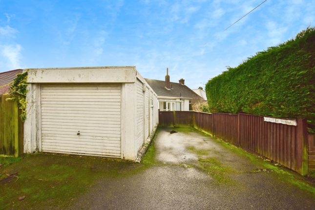 Weavering Street, Weavering, Maidstone, Kent ME14, 2 bedroom bungalow ...