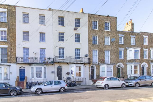 Trinity Square, Margate CT9, 1 bedroom flat for sale - 64169882 ...