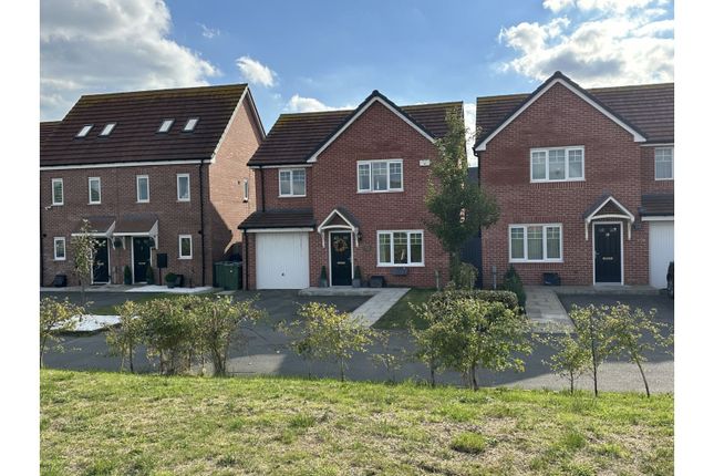 Houses for Sale in Campbell Walk, Coventry CV3 - Campbell Walk ...