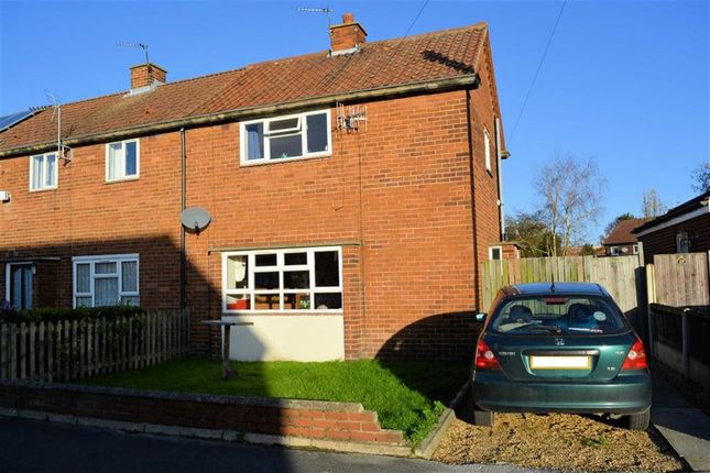 Homes for Sale in Barwic Parade Community Primary School, Selby, North ...
