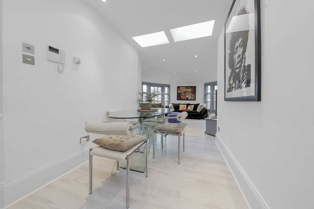 Royal Drive, London N11, 2 bedroom flat for sale - 69056303 | PrimeLocation