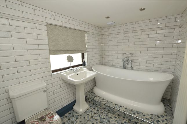 Selby Road, Garforth, Leeds, West Yorkshire LS25, 4 bedroom semi ...