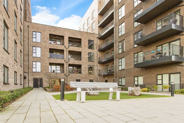 Clara Rackham Street, Cambridge CB1, 2 bedroom flat for sale - 69491248 ...