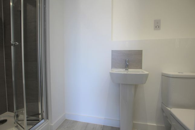 Harecastle House, Waterside Way, Nottingham NG2, 2 bedroom flat to rent ...
