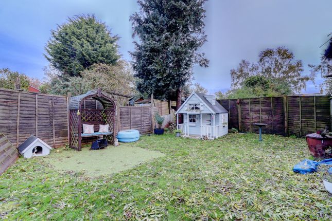 Tower Street, High Wycombe, Buckinghamshire HP13, 2 bedroom end terrace ...