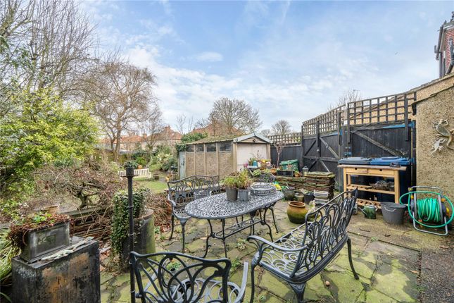 Vallis Way, London W13, 3 bedroom semi-detached house for sale ...