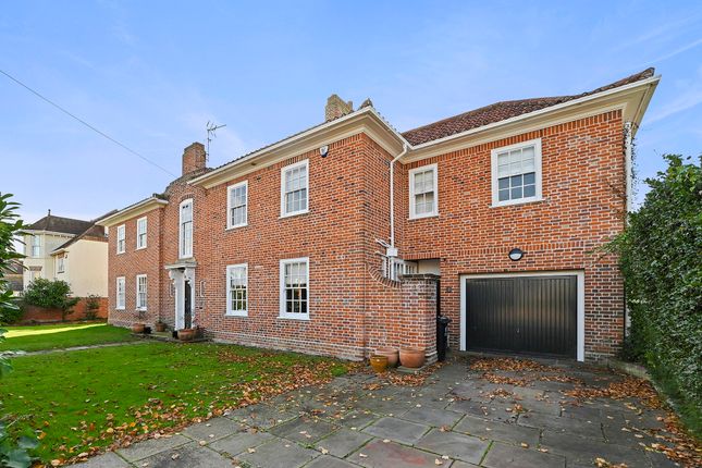 Homes for Sale in Frinton-on-Sea - Buy Property in Frinton-on-Sea ...