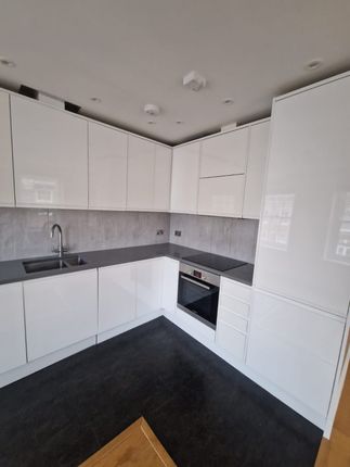 Fife Road, Kingston Upon Thames KT1, 1 bedroom flat to rent - 69316969 ...