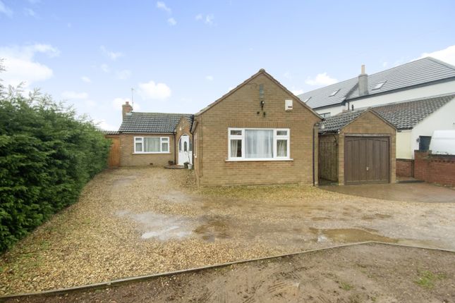 Low Road, Barrowby, Grantham NG32, 3 bedroom bungalow for sale ...