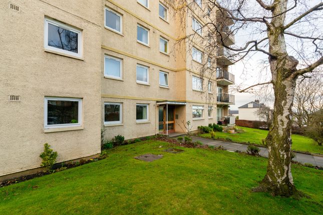 26 Queens Park Court, Willowbrae EH8, 3 bedroom flat for sale ...