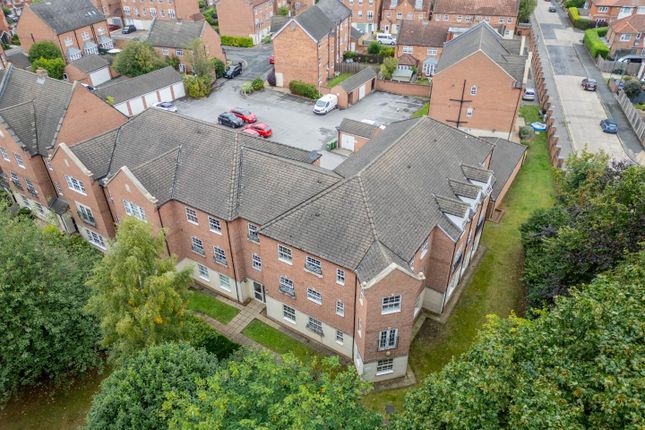 Princess Drive, York YO26, 2 bedroom flat for sale - 69552022 ...