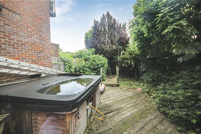 Thames Street, Sunbury-On-Thames, Surrey TW16, 2 bedroom terraced house ...
