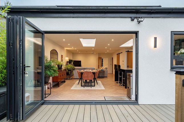 Bridge Way, Whitton TW2, 4 bedroom bungalow for sale - 69416862 ...