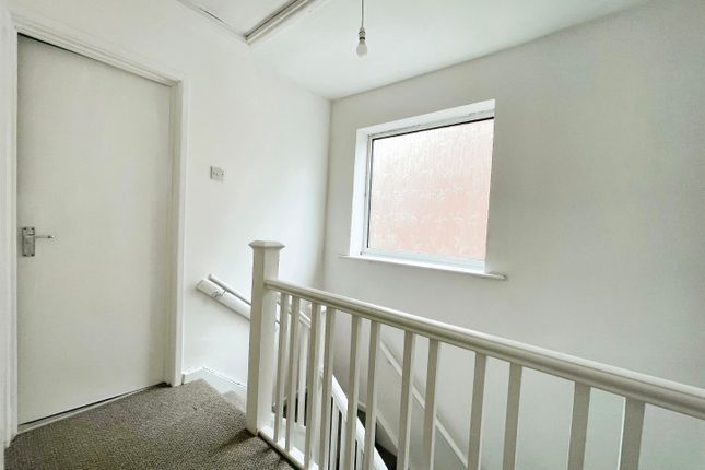 Elwyn Drive, Halewood, Liverpool L26, 3 bedroom semi-detached house for ...