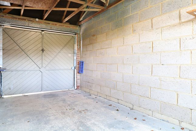 Pasture Close, Swindon SN2, 3 bedroom detached house to rent - 63845504 ...