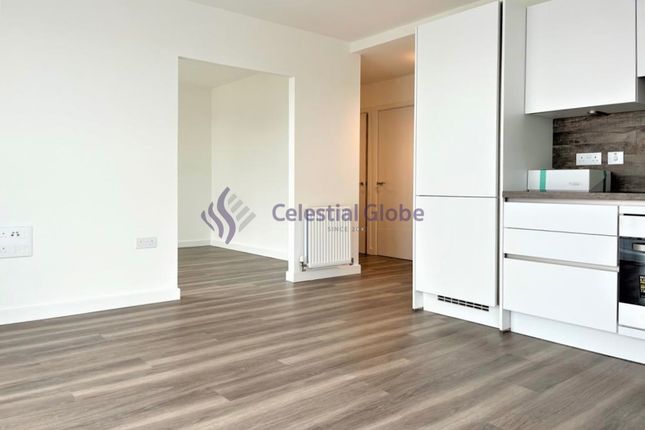 Ron Leighton Way, London E6, 1 bedroom flat to rent - 69099425 ...