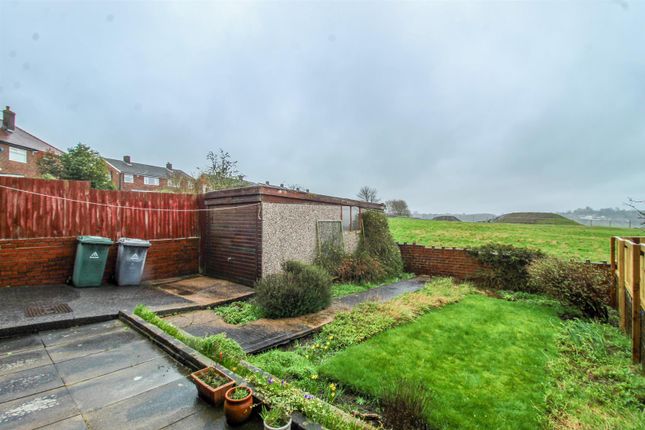 Soothill Lane, Soothill, Batley WF17, 3 bedroom semi-detached house for ...