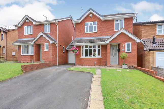 Meadowcroft Hagley Stourbridge Dy9 4 Bedroom Link Detached House For