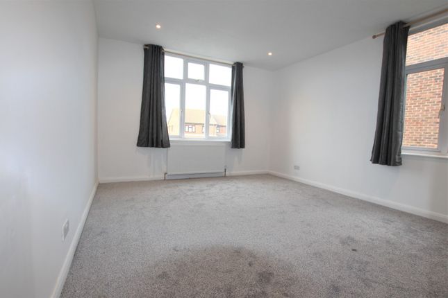 Goring Road, Goring-By-Sea BN12, 2 bedroom flat to rent - 60043689 ...