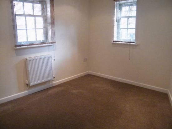 2-bedroom End of Terrace for rent in Denbigh LL16, Chapel Street. Pid ...