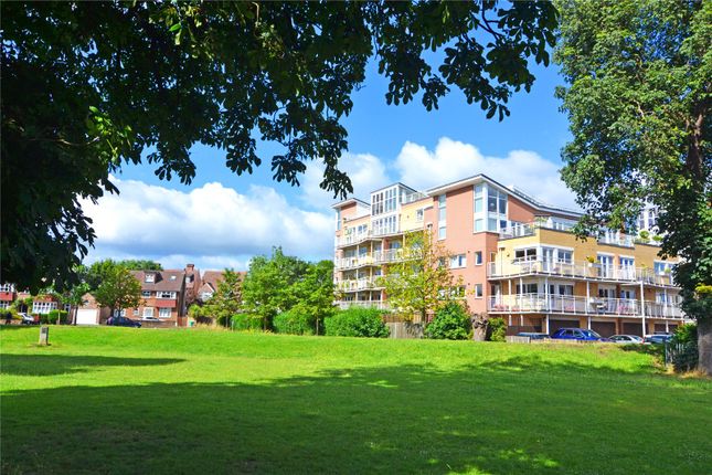 Manor Road, Teddington, Middlesex TW11, 2 bedroom flat for sale ...