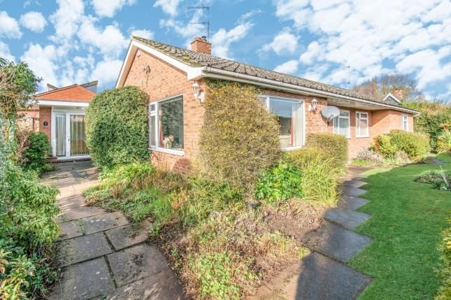 Blofield, Norwich, Norfolk NR13, 4 bedroom bungalow for sale - 54286568 ...
