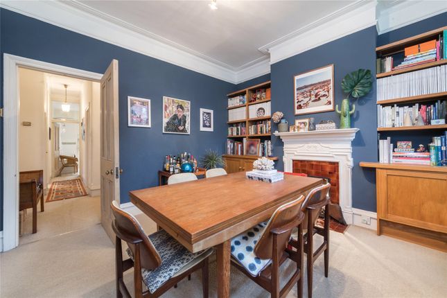 Highbury Crescent, Highbury, London N5, 2 bedroom flat for sale ...