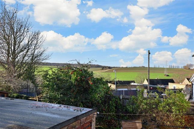 The Knole, Istead Rise, Kent DA13, 4 bedroom semi-detached house for ...