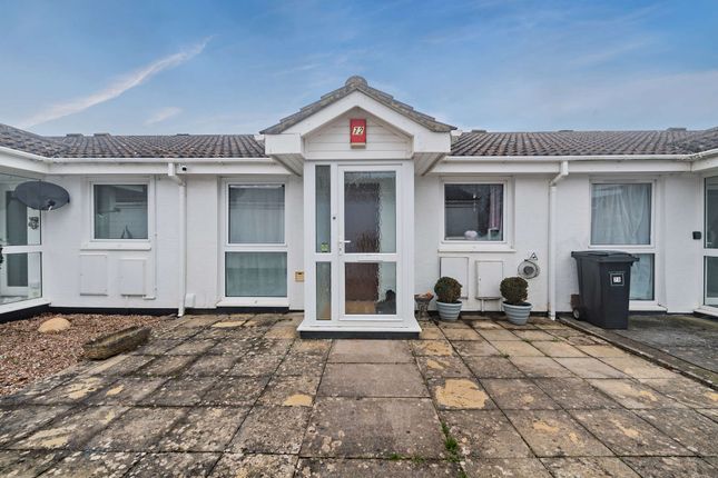 Newcross Park Kingsteignton Newton Abbot Tq12 2 Bedroom Bungalow For