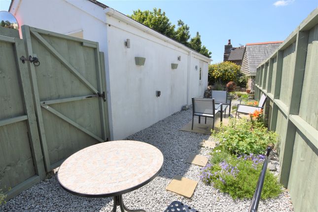 Tregajorran, Carn Brea, Redruth, Cornwall TR15, 3 bedroom detached ...