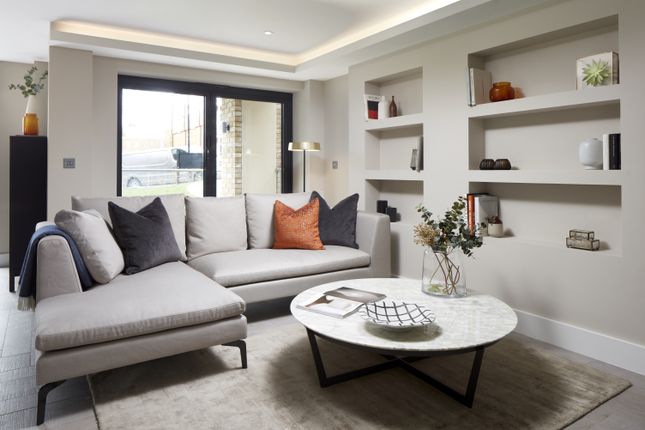 West Hill, Sanderstead, South Croydon CR2, 3 bedroom flat for sale ...