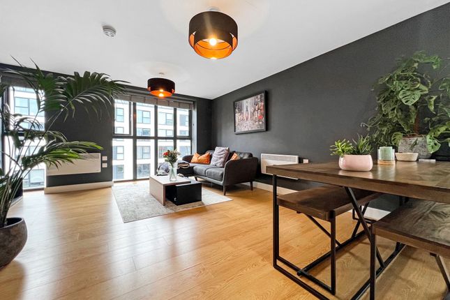 Block C, Victoria Riverside, Leeds LS10, 3 bedroom flat for sale ...