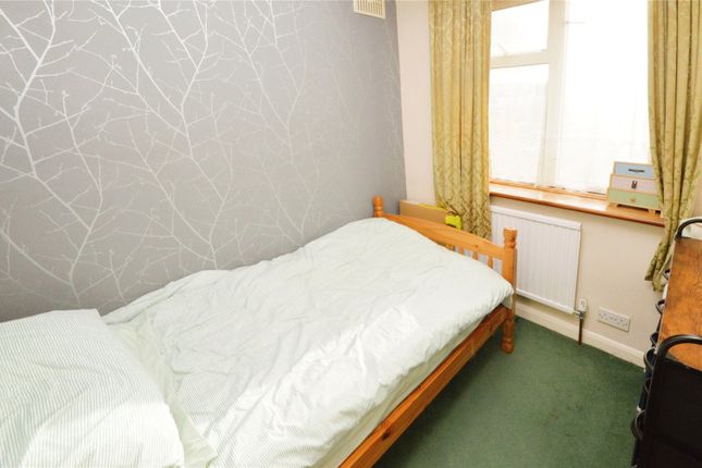 Nelson Road Whitton Twickenham Tw2 3 Bedroom Semi Detached House For