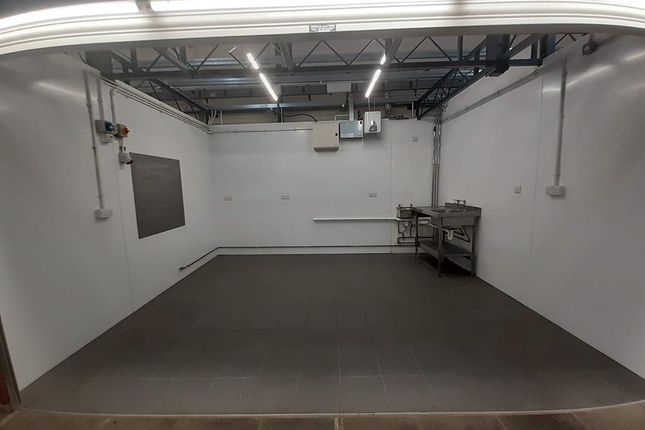 Trinity House Lane, Hull HU1, retail premises to let - 62022388 ...