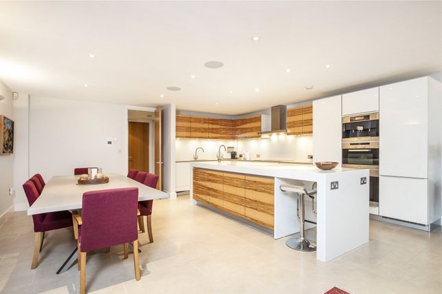 6 bed end terrace house for sale in Queensmere Road, London SW19 - Zoopla