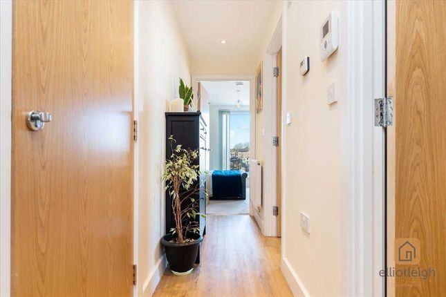 Ashwood House, Homerton Row, Hackney E9, 2 bedroom flat for sale ...