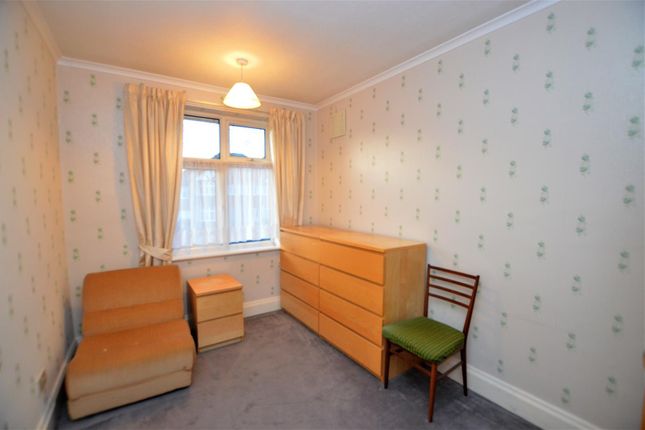Percy Road Whitton Twickenham Tw2 4 Bedroom Semi Detached House For