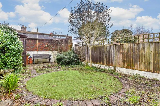 Pembury Grove, Tonbridge, Kent TN9, 3 bedroom semi-detached house for ...