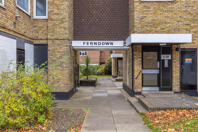 Woodford Road, London E18, 2 bedroom flat for sale - 68090694 ...