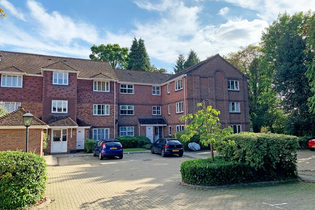 Homes for Sale in Springfield Park, North Parade, Horsham RH12 - Buy ...