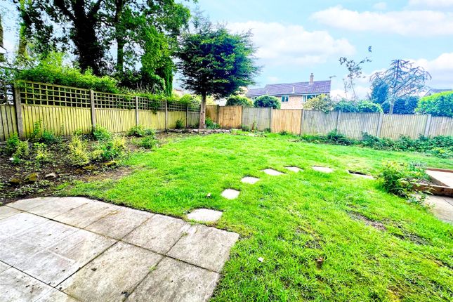 Woodland Rise, Ravenshead, Nottingham, Nottinghamshire NG15, 4 bedroom ...