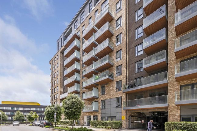Caversham Road, London NW9, 2 bedroom flat for sale - 67688436 ...