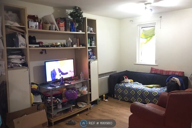 Booth Road, London NW9, 2 bedroom flat to rent - 64259007 | PrimeLocation