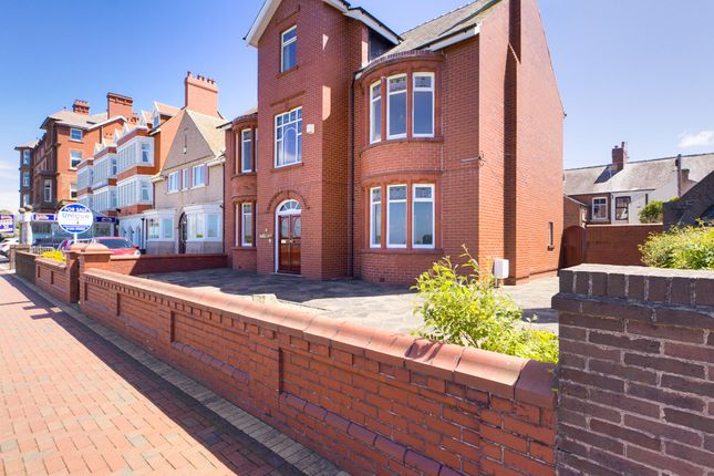 Homes For Sale In Park Avenue Fleetwood Fy7 Buy Property In Park